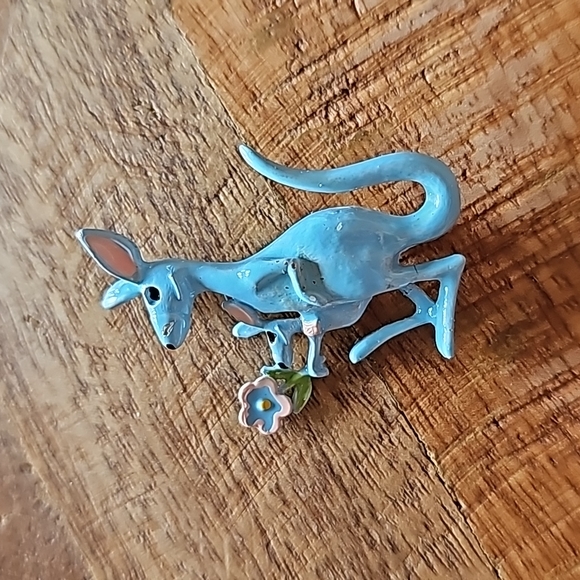 Vintage | Jewelry | Vintage Kangaroo Blue Brooch Pin | Poshmark